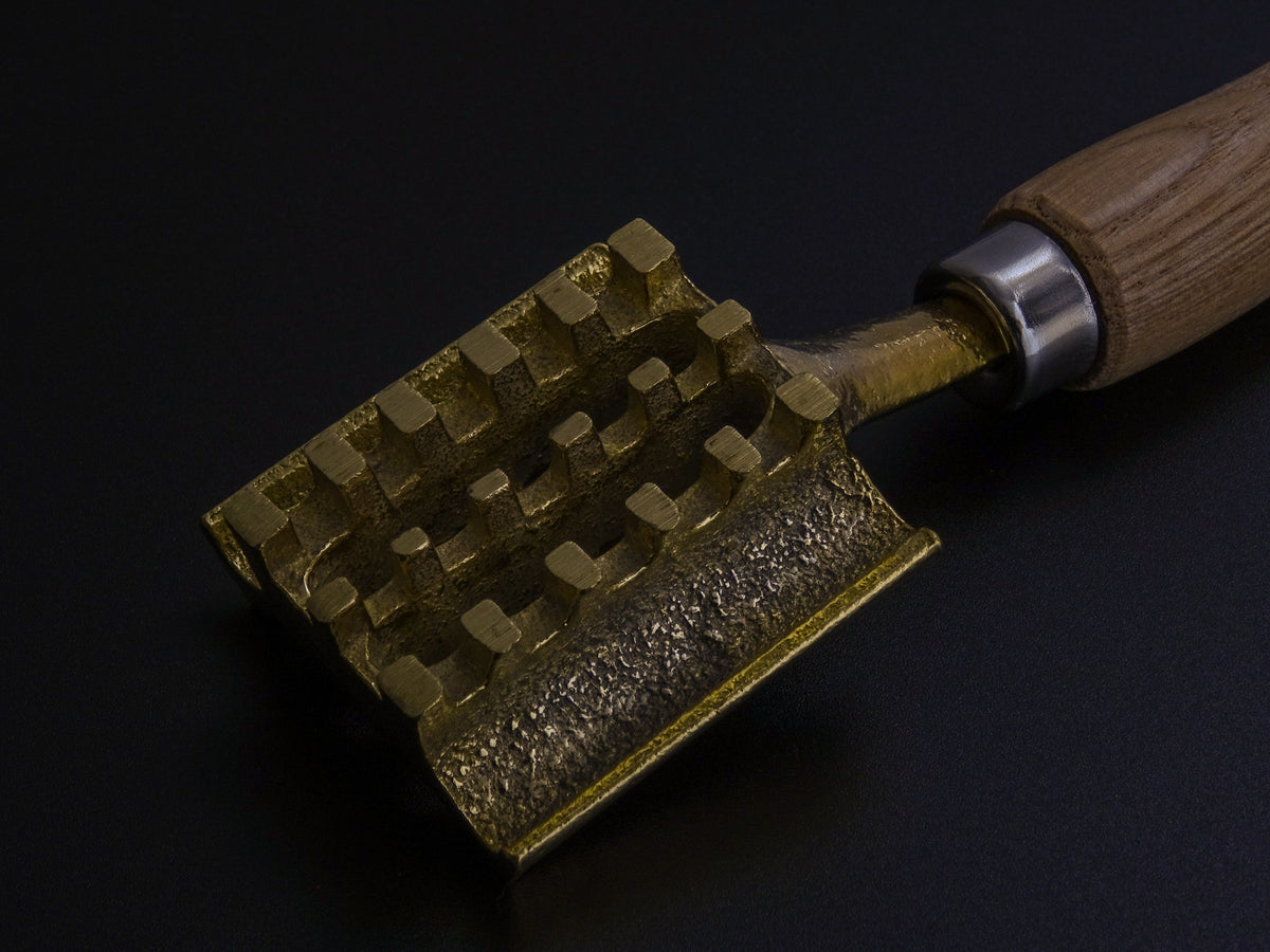BRASS TAPERED FISH DESCALER WITH WING** – KATABA Japanese Knife Specialists